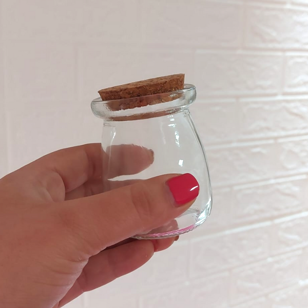 Recipiente de vidrio con tapa de corcho – Artística Rosita
